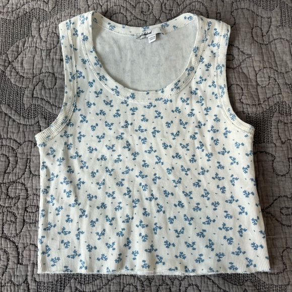 Subdued | Tops | Subdued White And Blue Floral Cropped Tank Top | Poshmark